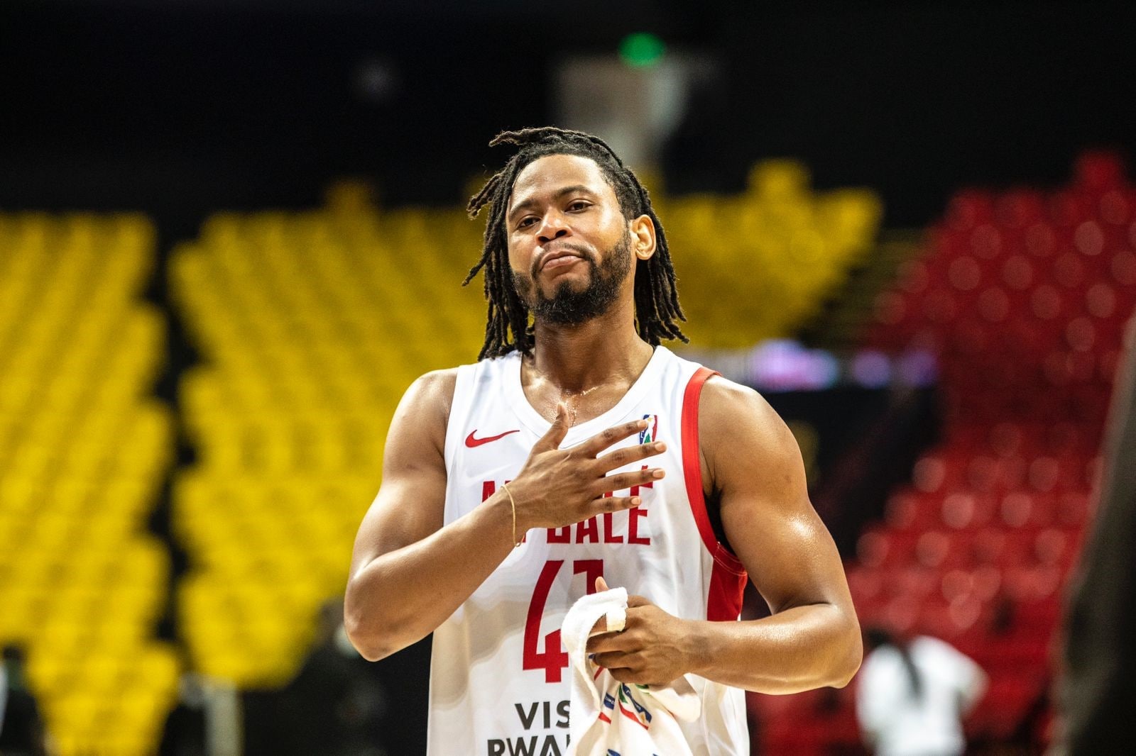 STOGLIN LEADS AS SALÉ PAST BEIRA - The BAL